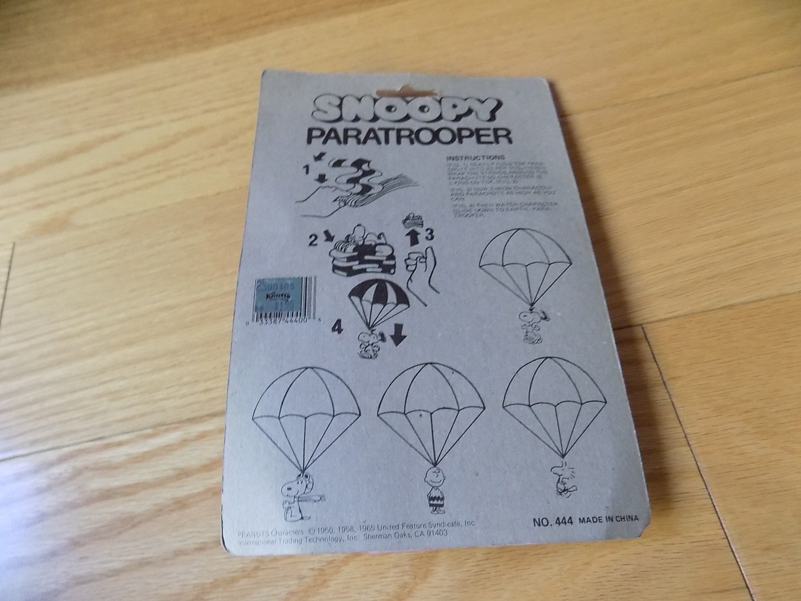 SNOOPY Paratrooper Woodstock Vintage Peanuts Charlie Brown Lucy ...
