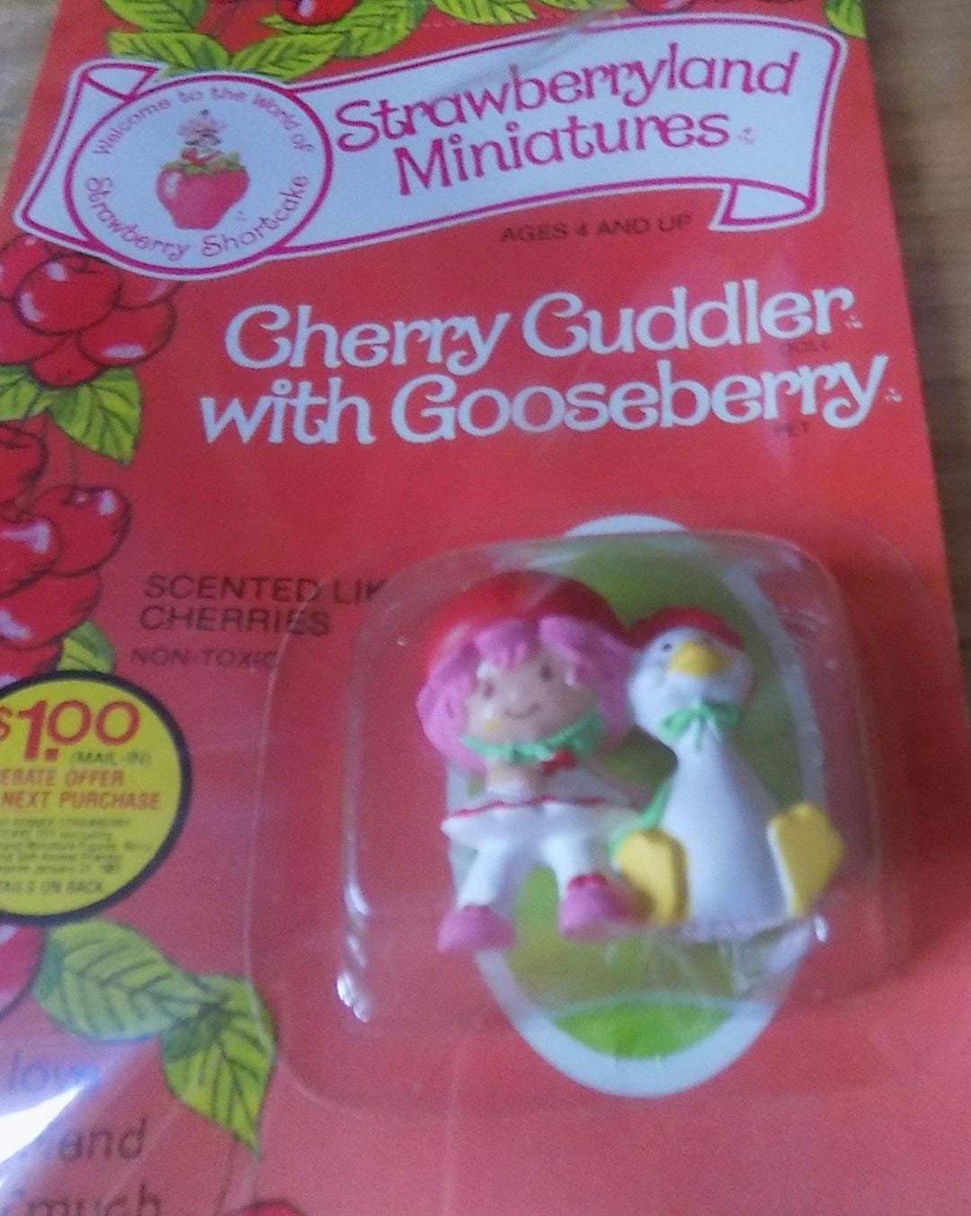 Strawberry Shortcake Mini Strawberryland Miniatures Cherry Cuddler ...