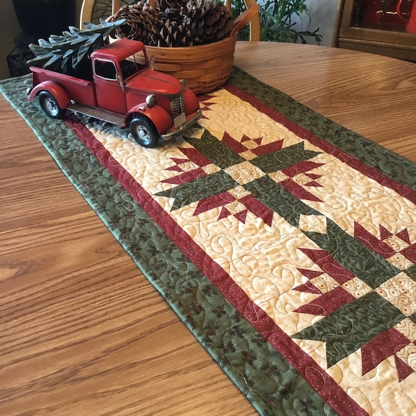 Quilted Christmas Table Runner - Etsy