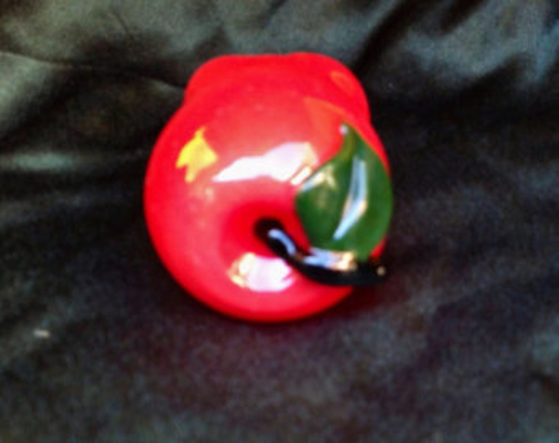Red Delicious Apple Glass Pipe - Handcrafted Smoking Bowl - Etsy