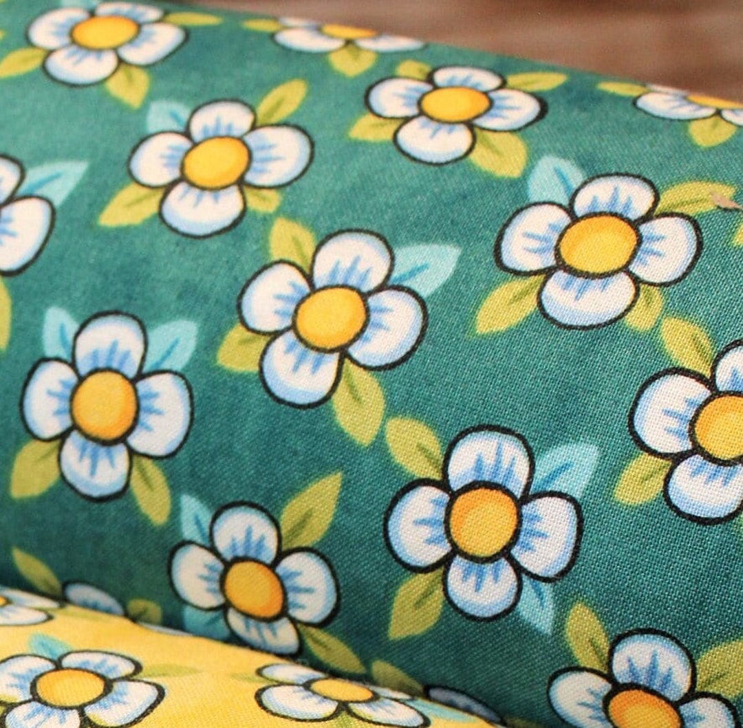 BOHEMIA Collection Green Daisy Floral Fabric Julie Paschkis - BTHY - Etsy