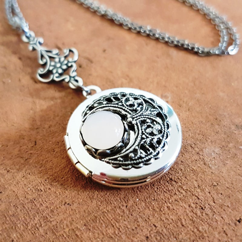 Moon Locket - Etsy