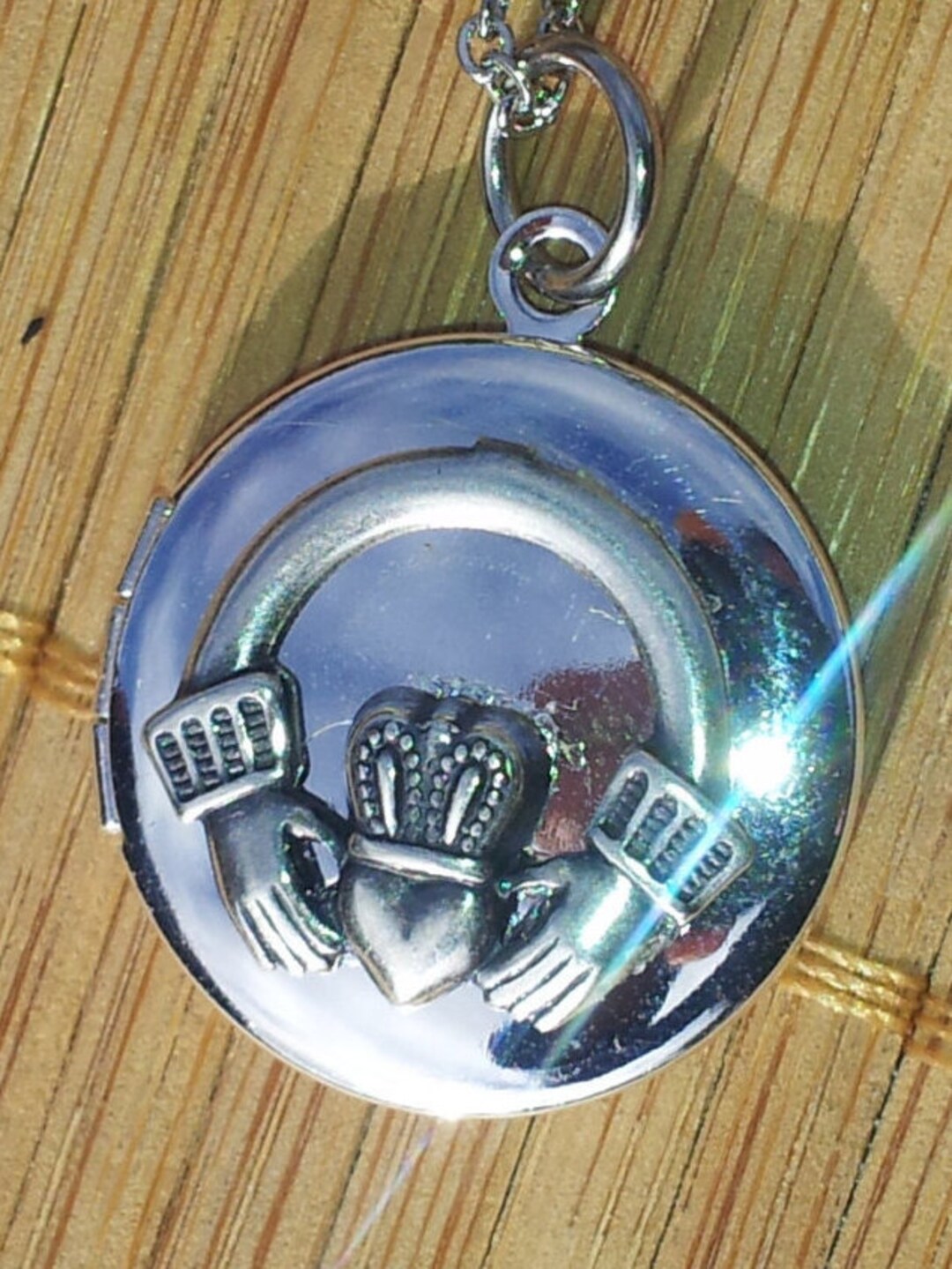 Claddagh Silver Locket Love Friendship Loyalty Celtic Irish Bff Best ...