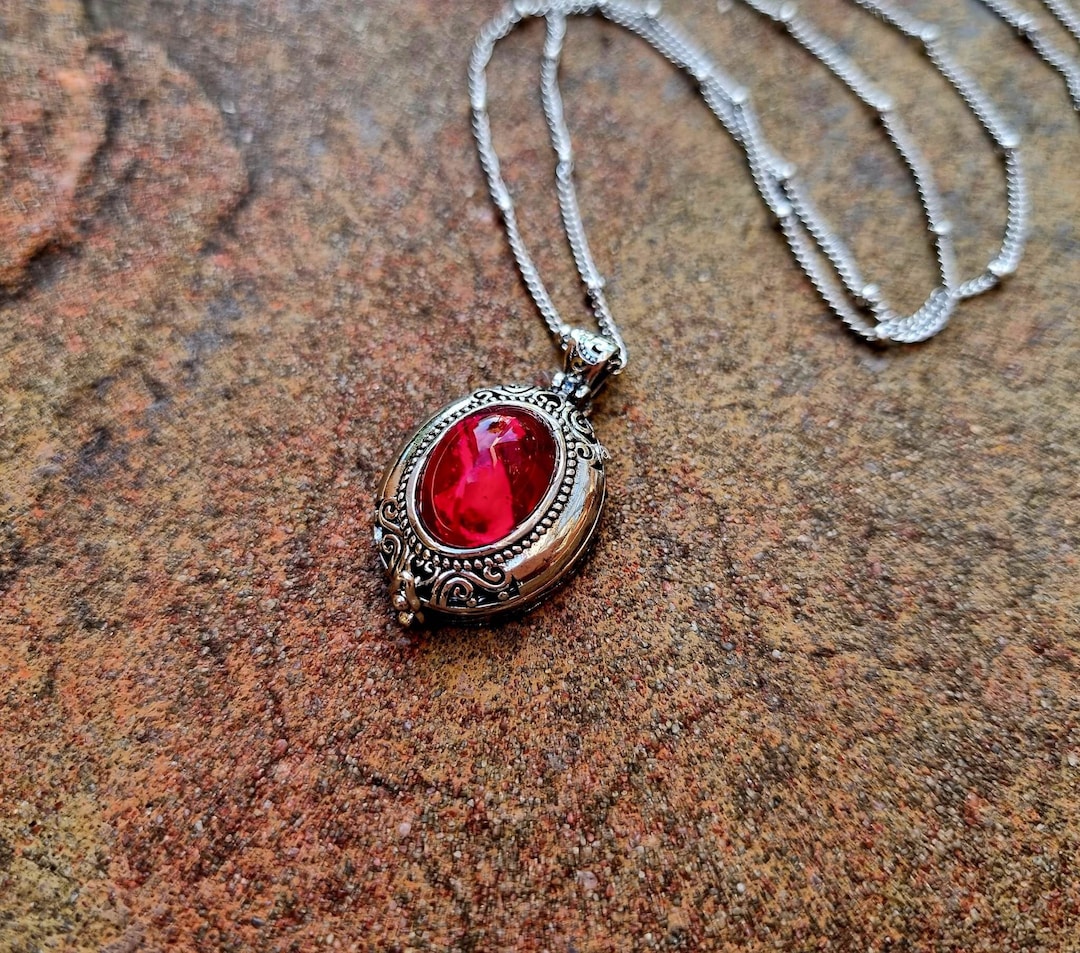 Vintage Style Silver Locket: Ruby Red Oval Glass Gem, Victorian ...