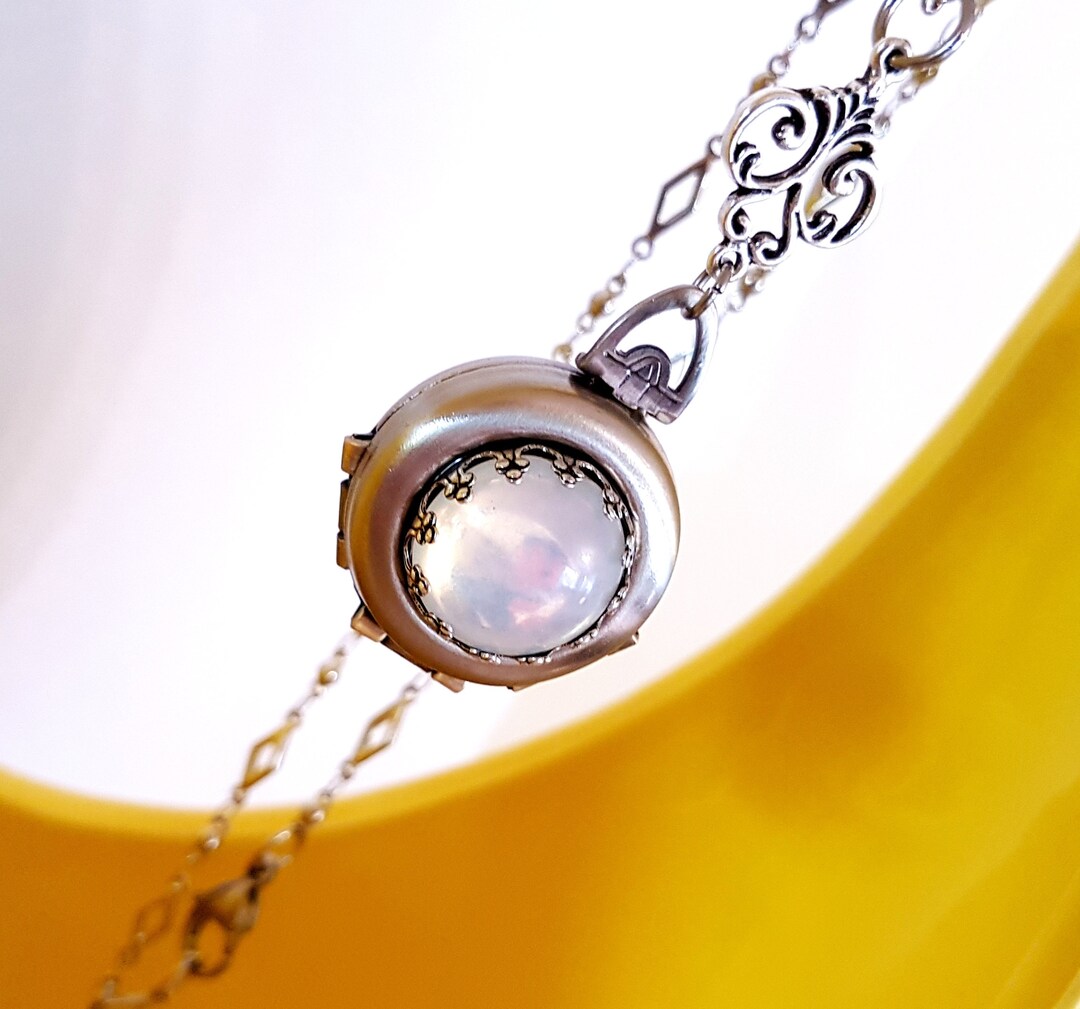 Full Moon Round Silver Locket Necklace Fits 4 Photos Vintage White Opal ...