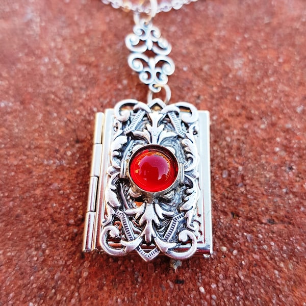 Shadow Box Locket - Etsy