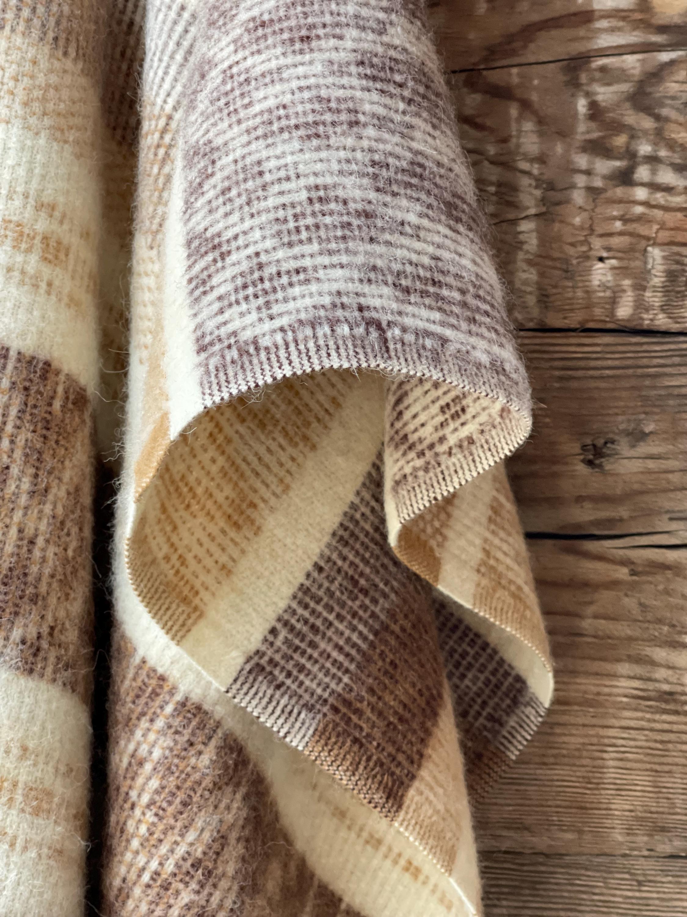 Pure Wool Poncho Hooded Brown Lambswool/alpaca Mix Wool Blanket Poncho ...
