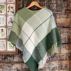 Green Wool Poncho Cape With Fringes Green Lambswool Cape in Check Green ...