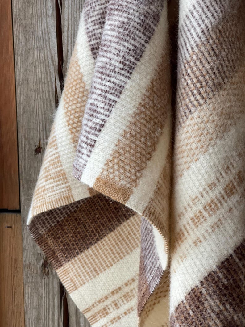 Pure Wool Poncho Hooded Brown Lambswool/alpaca Mix Wool Blanket Poncho ...