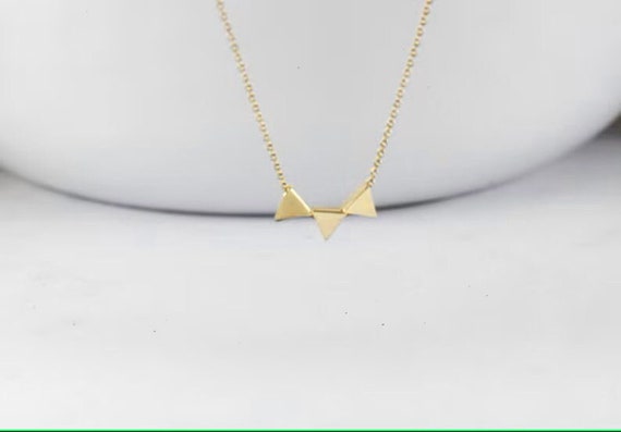 3 sisters necklace triangle store