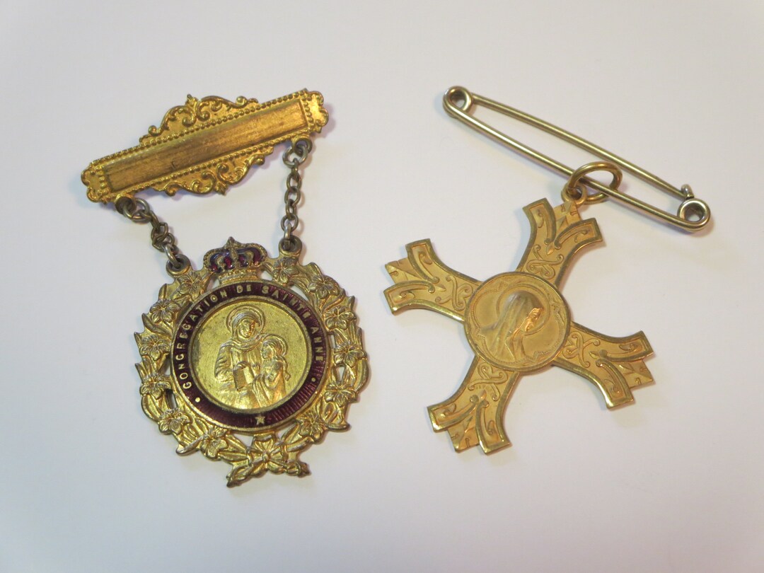 RELIGIOUS SAINT MEDALS~ Badge Lapel Pin Charm~ Antique Collection ...