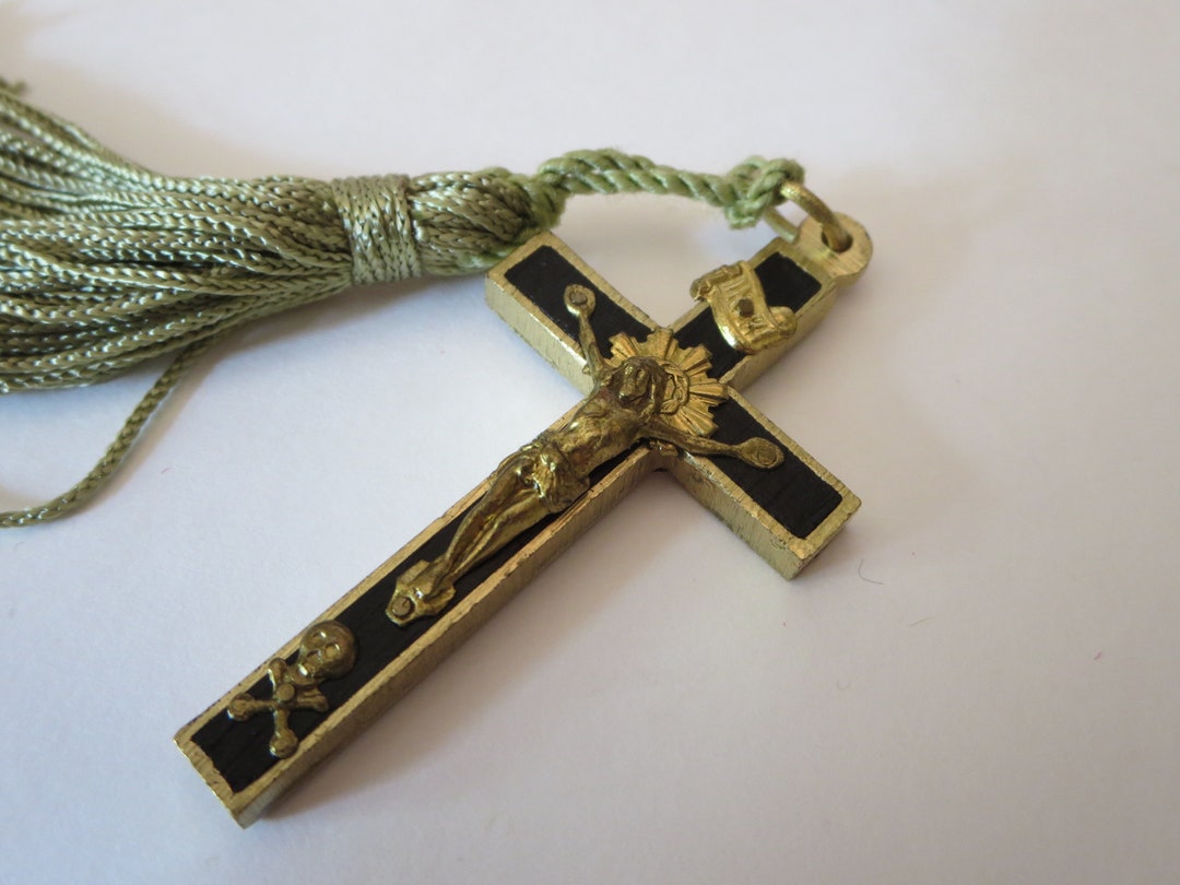 RELIGIOUS PECTORAL CROSS Crucifix Corpus Christi Gold & Wood Catholic ...
