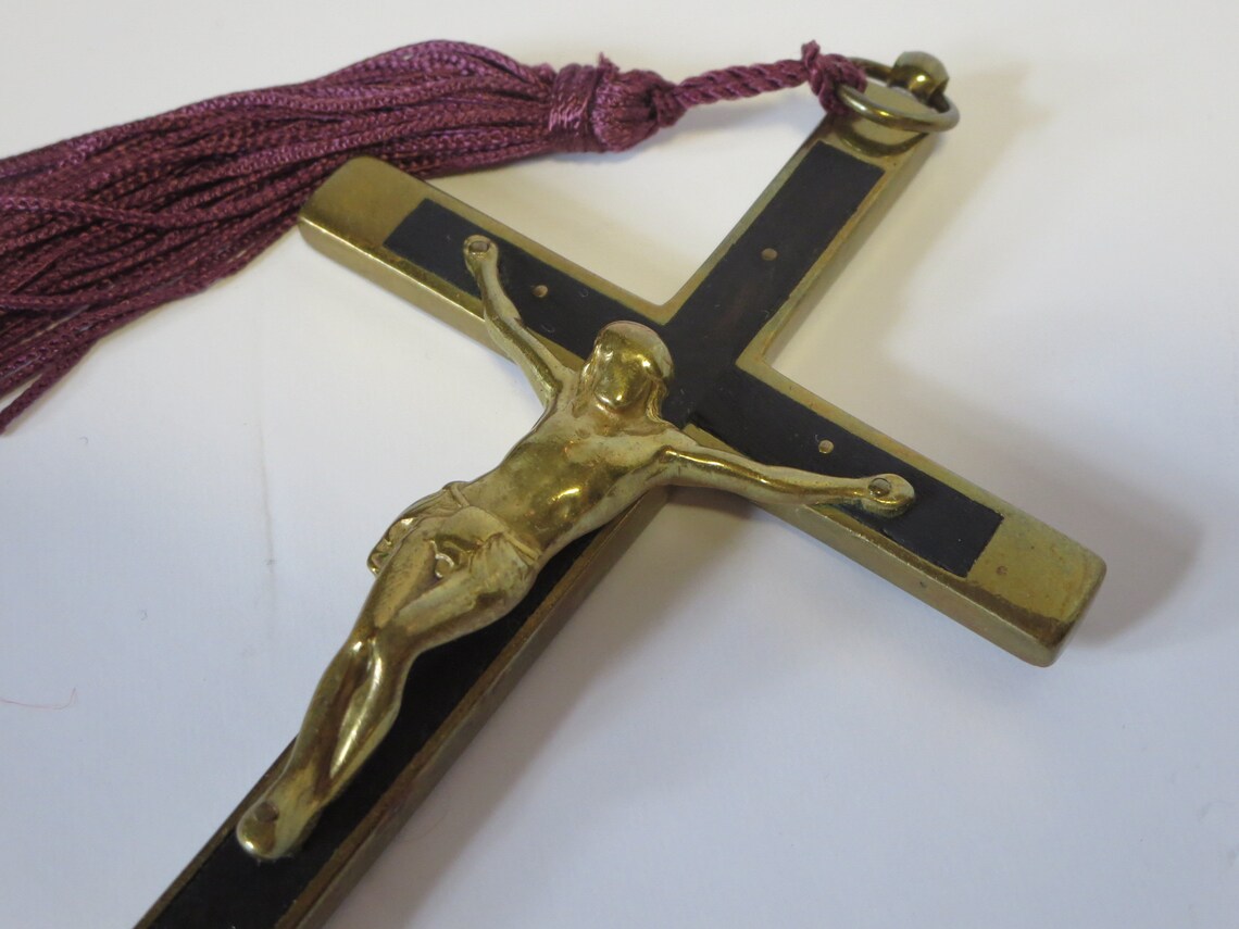 RELIGIOUS PECTORAL CROSS~ Crucifix~ Corpus Christi~ Brass & Wood ...