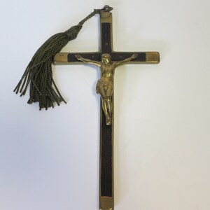 RELIGIOUS PECTORAL CROSS~ Crucifix~ Corpus Christi~ Brass & Wood ...