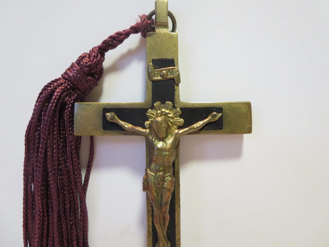 RELIGIOUS PECTORAL CROSS~ Crucifix~ Corpus Christi~ Brass & Wood ...