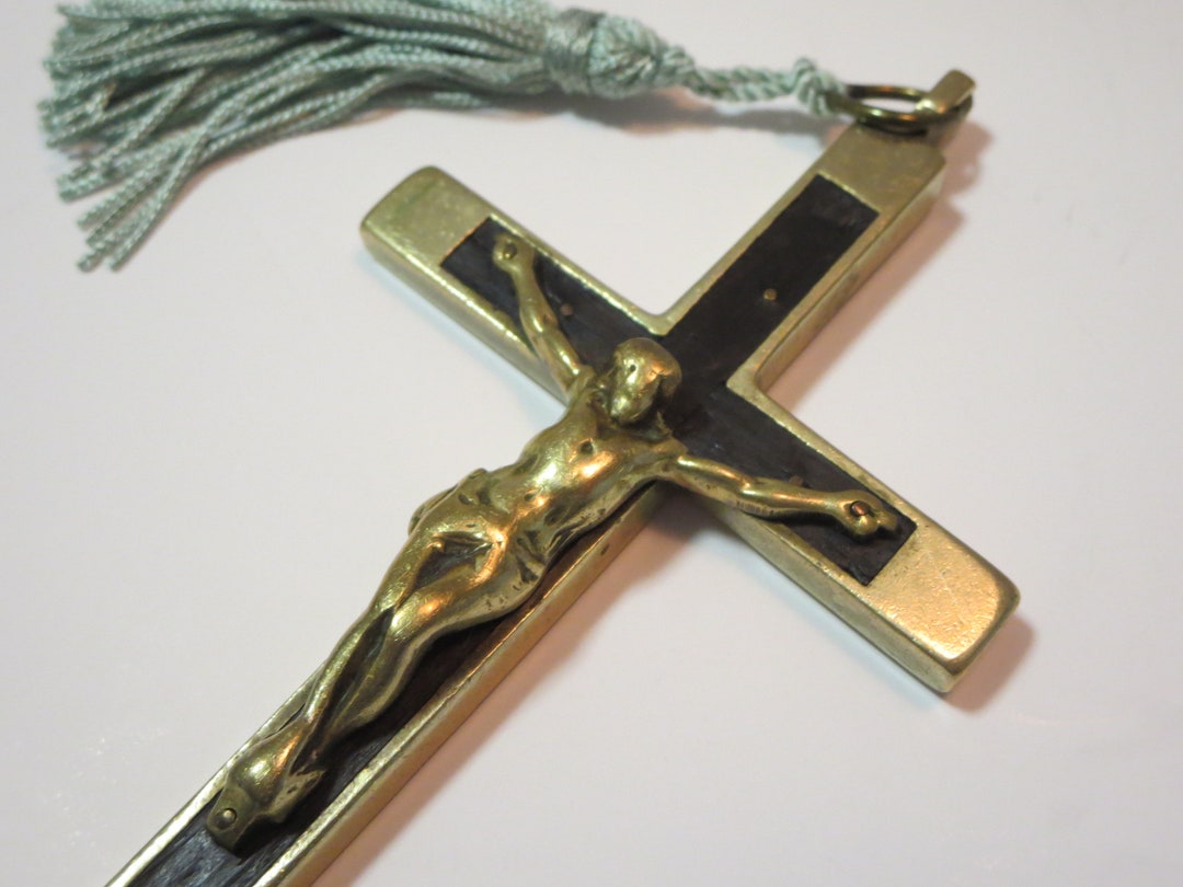 RELIGIOUS PECTORAL CROSS~ Crucifix~ Corpus Christi~ Brass & Wood ...