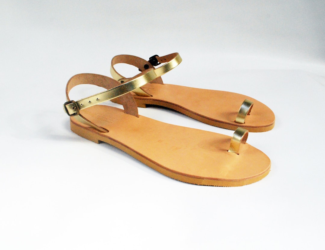 Stylish Toe Ring Sandals in Gold, Women Summer Sandals, Casual Leather ...