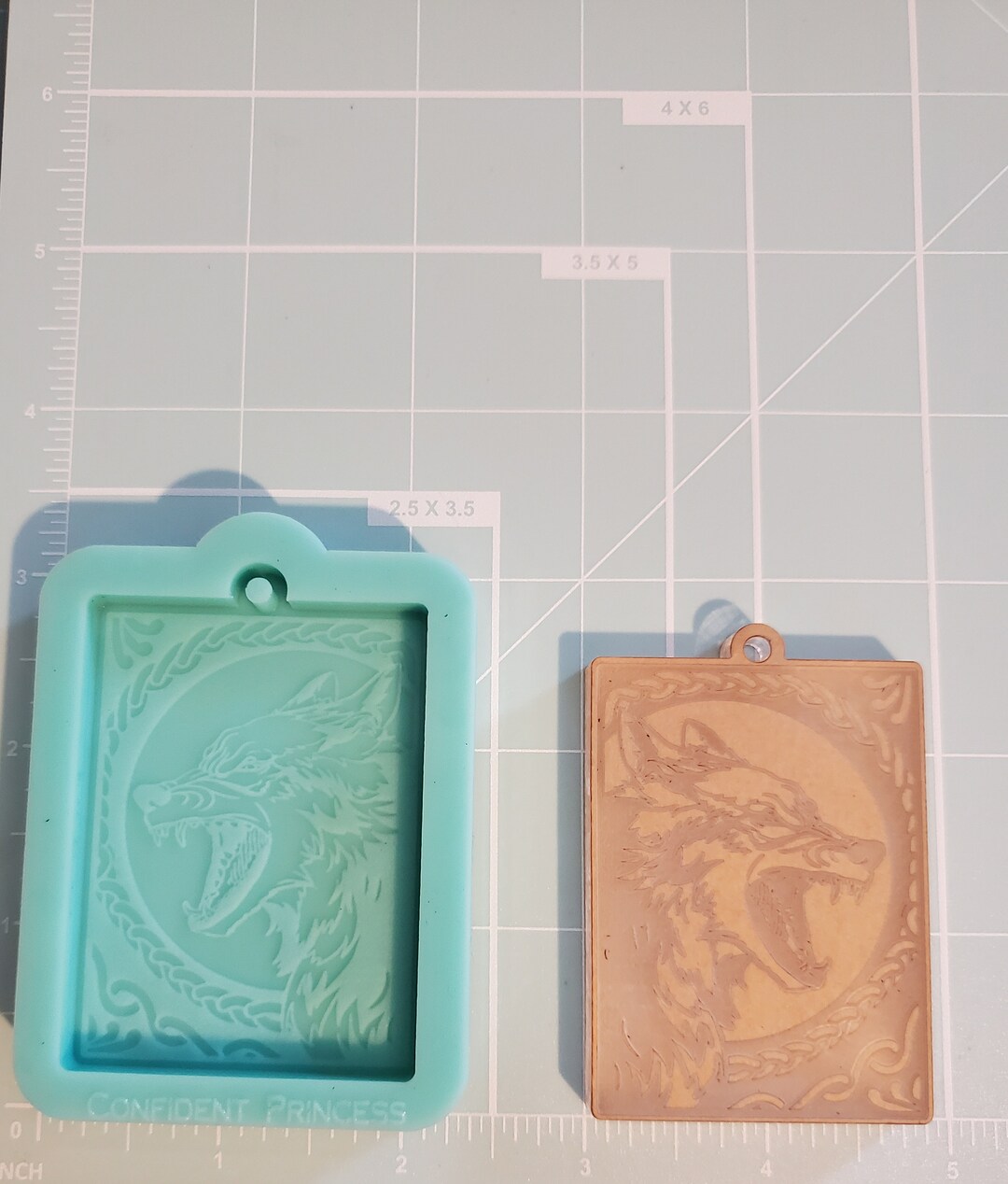 Fenrir Wolf Silicone Keychain Mold - Etsy