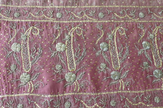 Stunning antique Indian metal thread embroidery zardo… - Gem