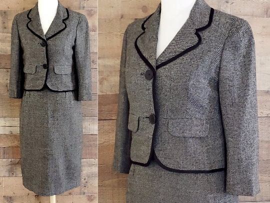 1950s Hats: Pillbox, Fascinator, Wedding, Sun Hats