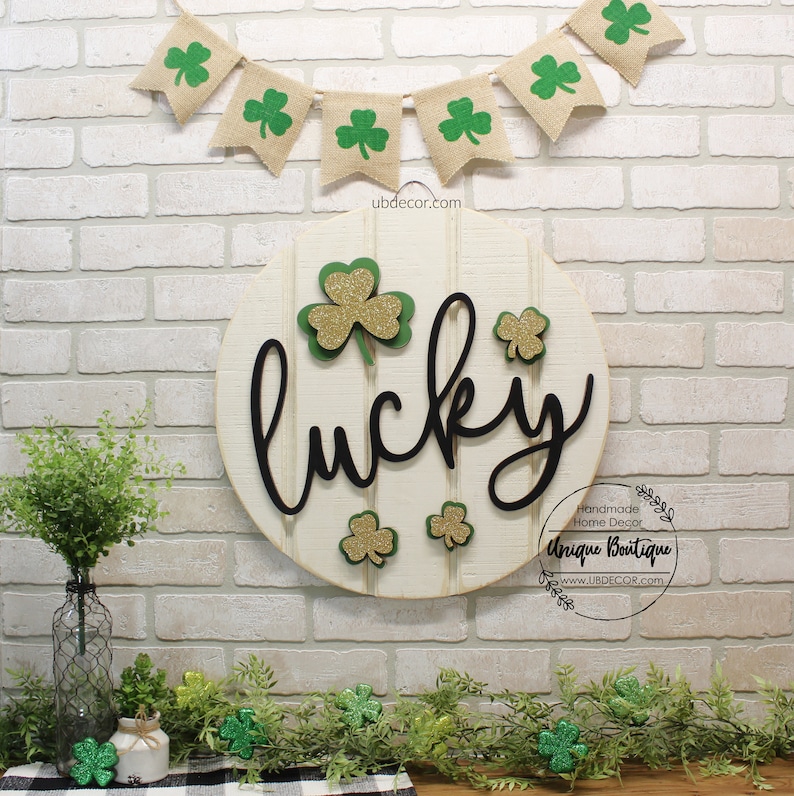 Lucky Door Sign St. Patrick's Day Door Hanger Green Gold - Etsy