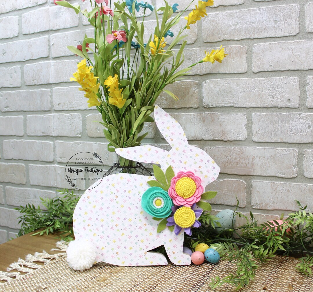 Easter Bunny Spring Sign, Rustic Wall Hanging, 11, Ditsy Floral Dot ...