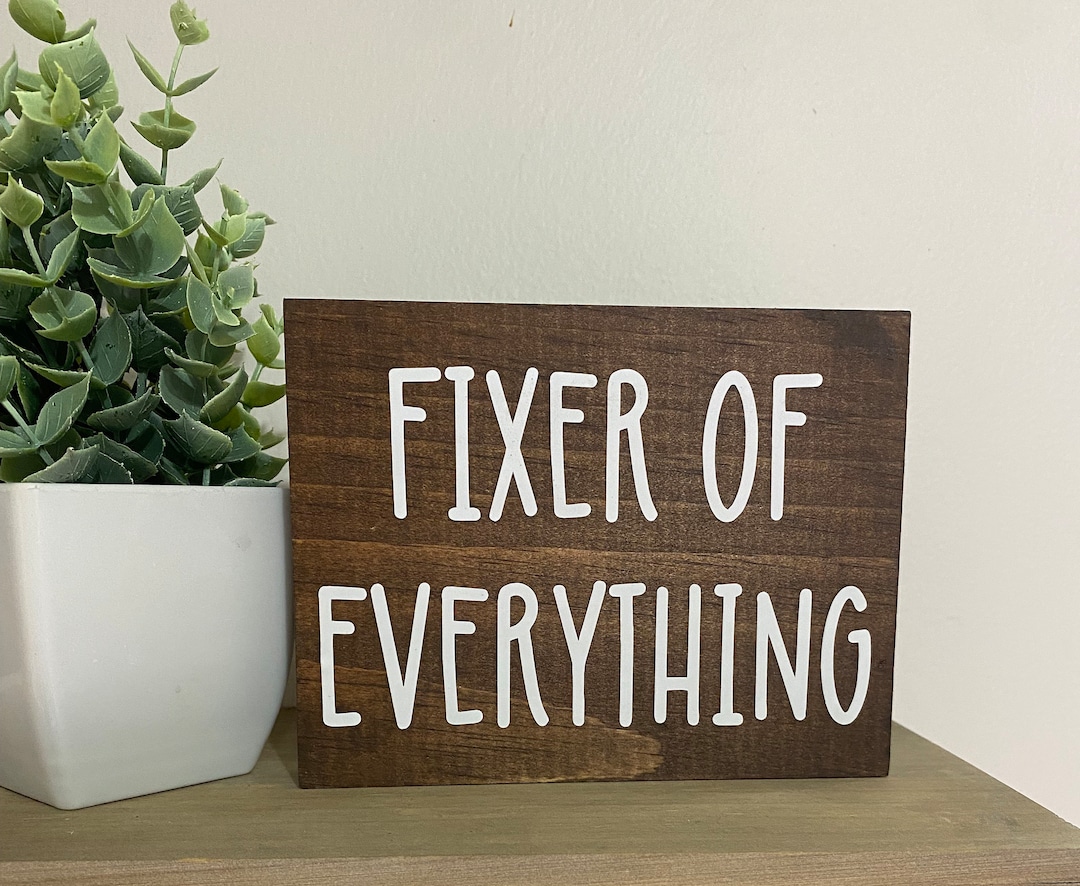 Fixer of Everything Sign - Desk Quotes - Office Cubicle Desk Decor ...