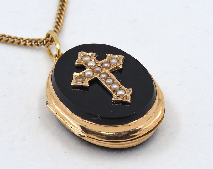 18K Solid Gold Photo Locket With 18 Carat Cable Chain Crystal Divider ...