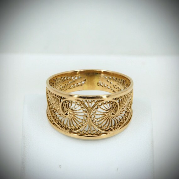 Incredible lace work on 18K solid gold Fine gold ring… - Gem