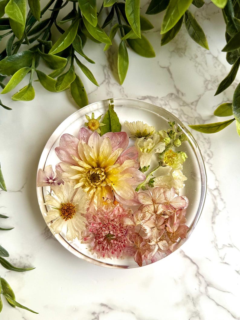 12cm Round Display Plaque, Wedding Flowers, Funeral Flowers, Gift ...