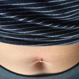 Billiard Ball-ping and Plug Belly Button Barbell | Minimal Floating ...