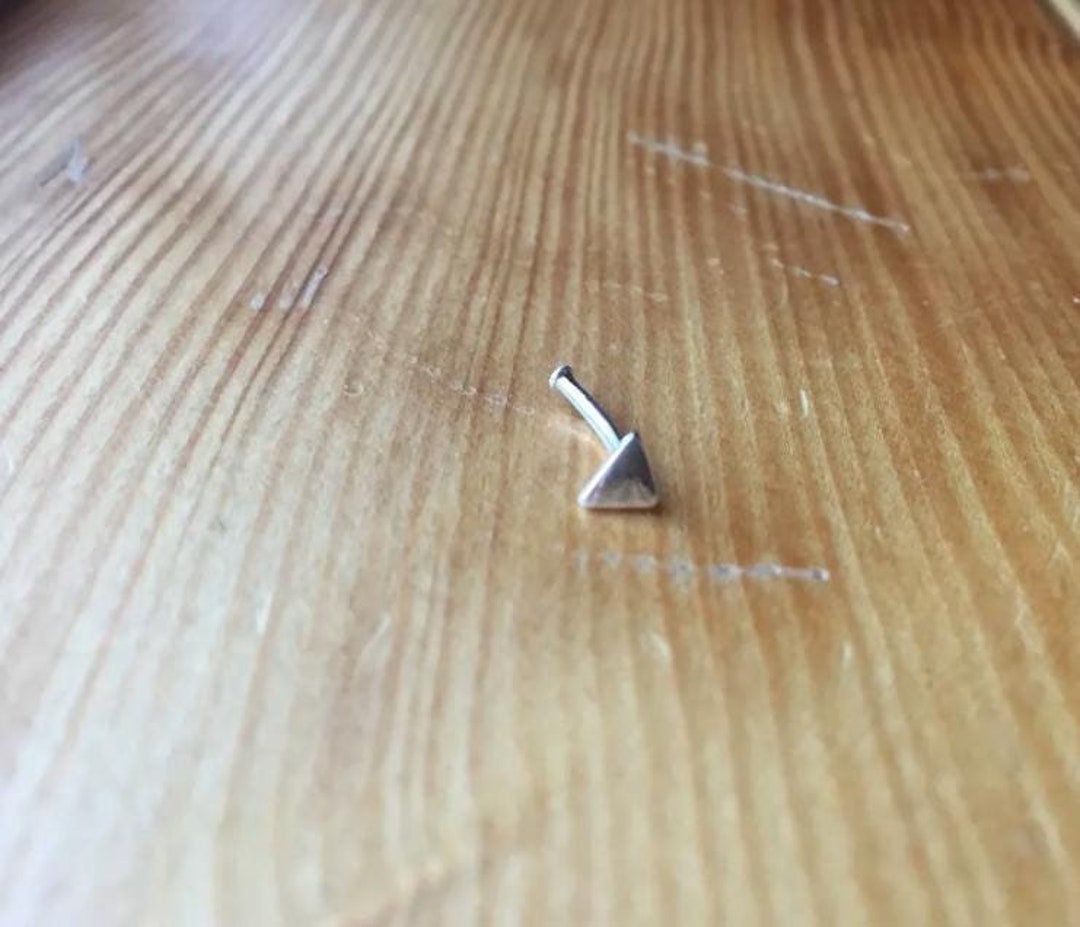 Grand Trine Ball-ping and Plug Belly Button Barbell | Minimal Floating ...