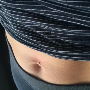 Billiard Ball-ping and Plug Belly Button Barbell | Minimal Floating ...