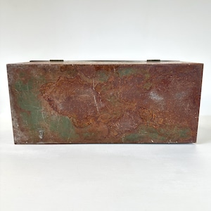 Vintage Green Metal Tool Box / Tackle Box, Rusty Metal Latching Tote ...
