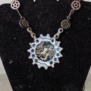 Wheel of Time Necklace - Etsy