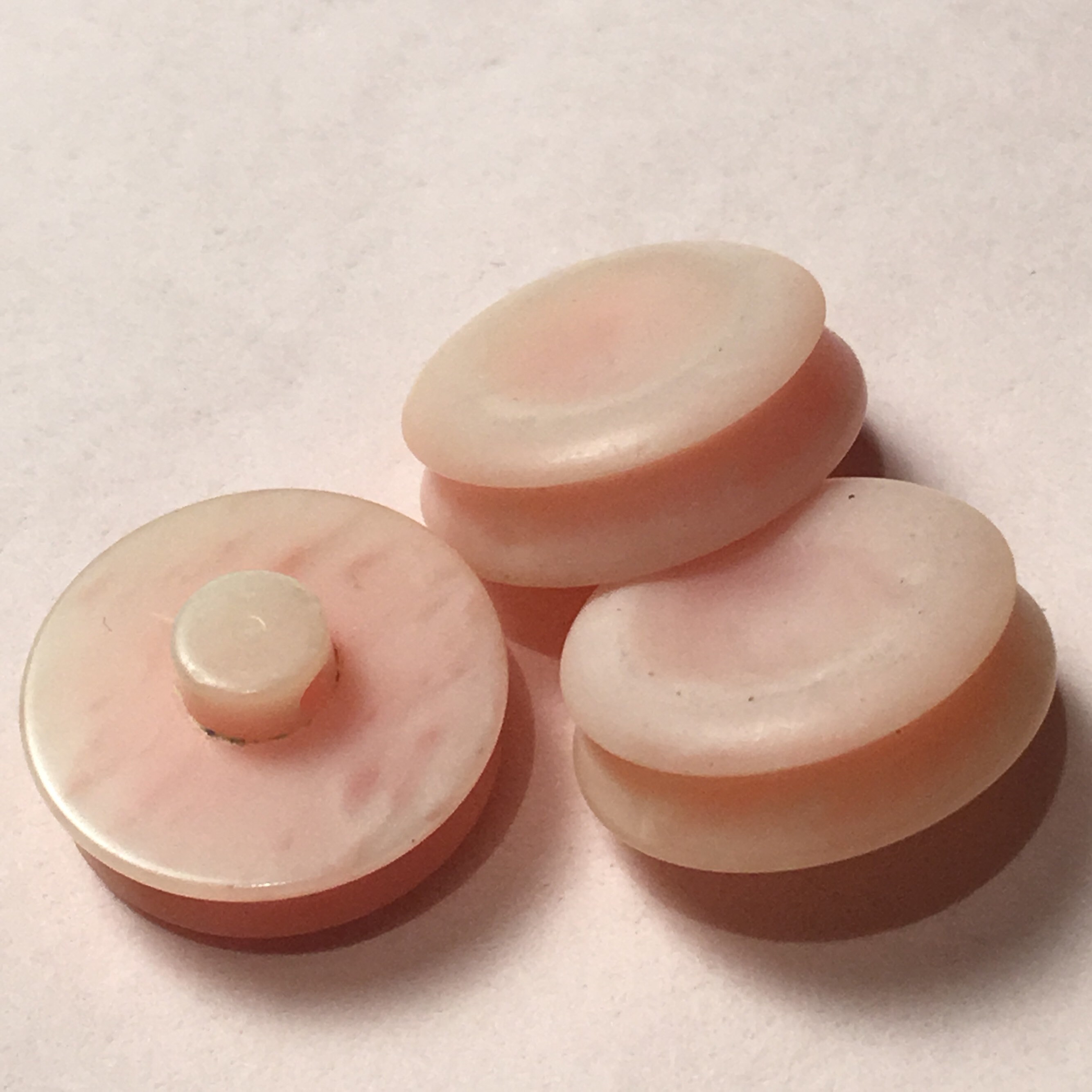 1950s 3 Pale Ballet Pink Vintage Buttons With Concave Top, Sew Thru ...