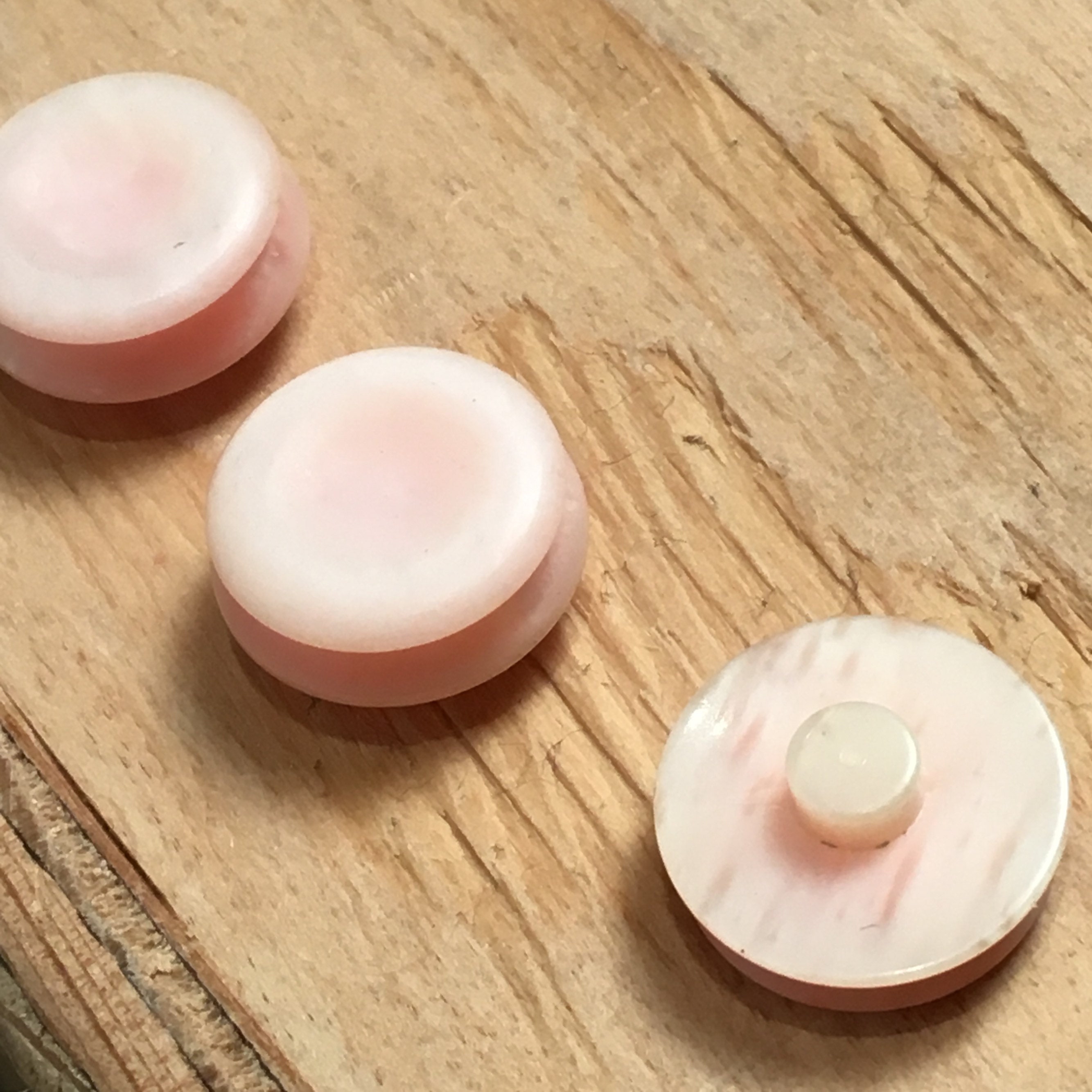 1950s 3 Pale Ballet Pink Vintage Buttons With Concave Top, Sew Thru ...