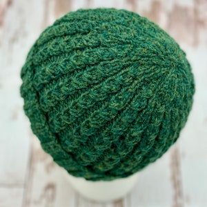 Willow Oak Toque | Knitting Pattern | Cables | Beginner - Etsy