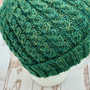 Willow Oak Toque | Knitting Pattern | Cables | Beginner - Etsy