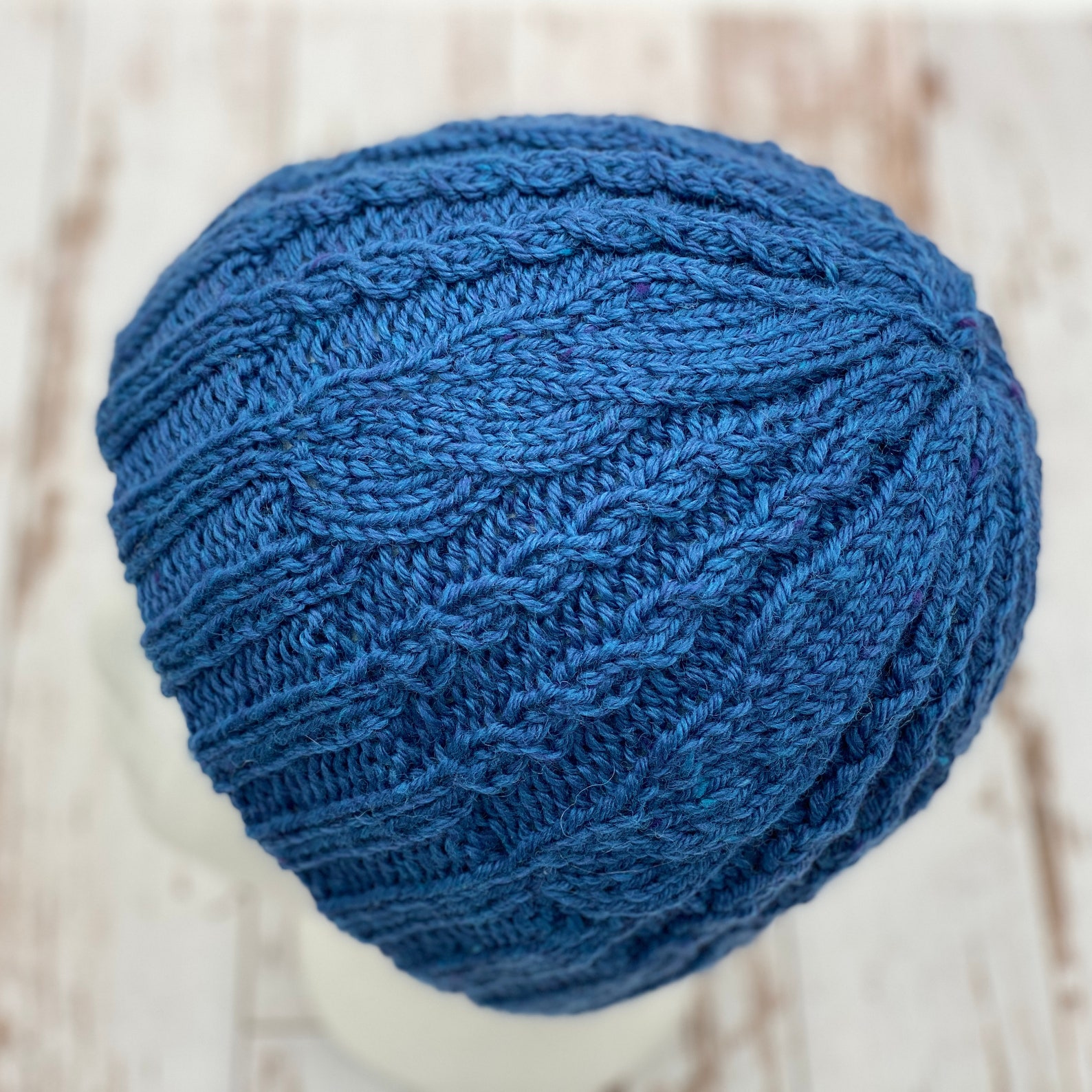 Bluebell Isle Beanie | Knitting Pattern | Cables | Beginner - Etsy