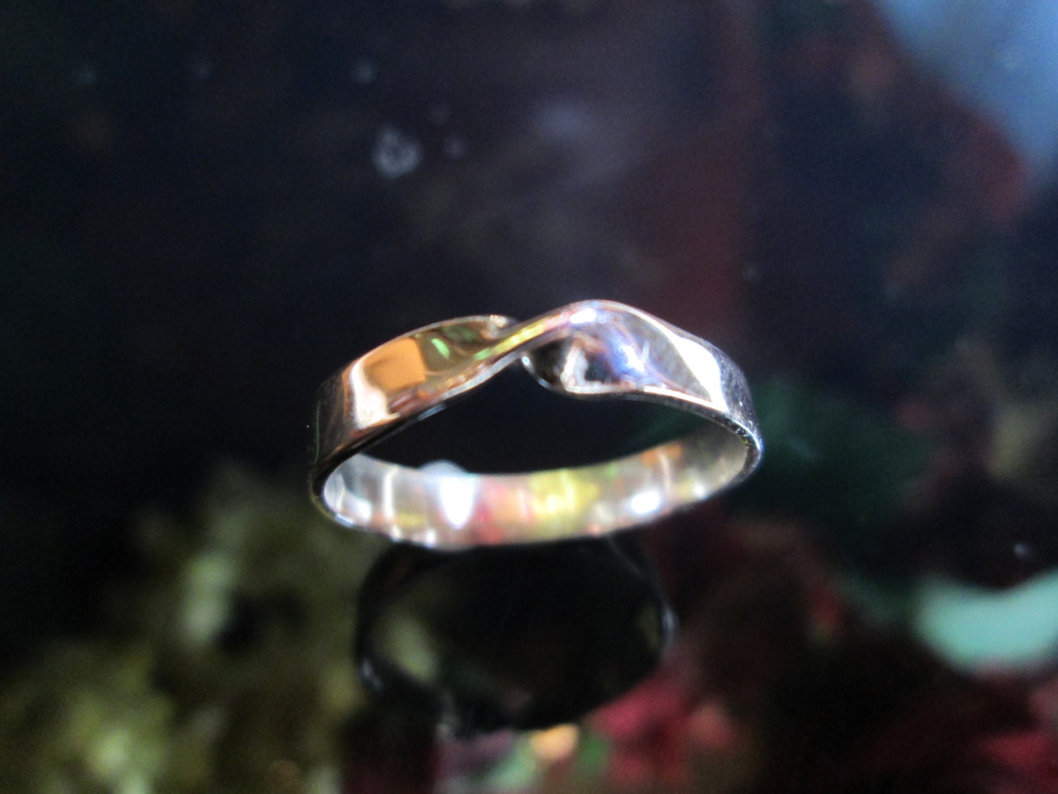 Mobius Strip Sterling Silver Ring - Etsy