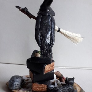 Miniature, Crow Display, Diorama,witch, Broomstick,leather Books,scull ...
