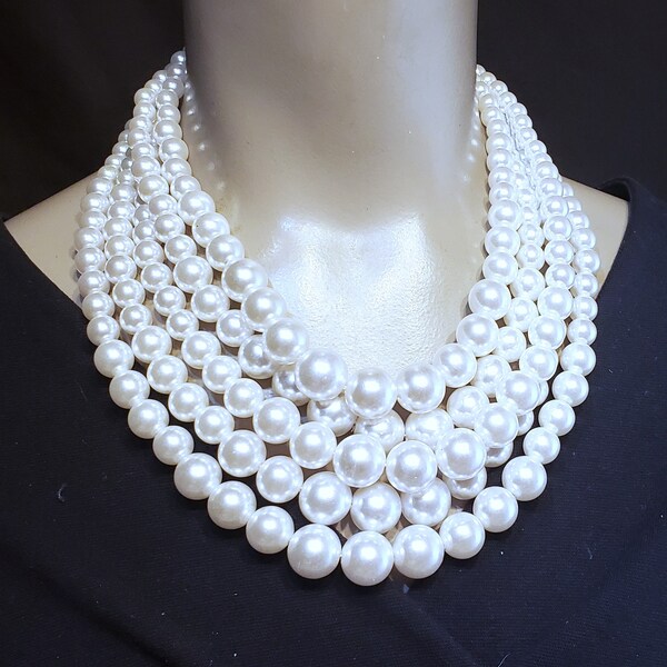 Chunky Pearl Necklace - Etsy