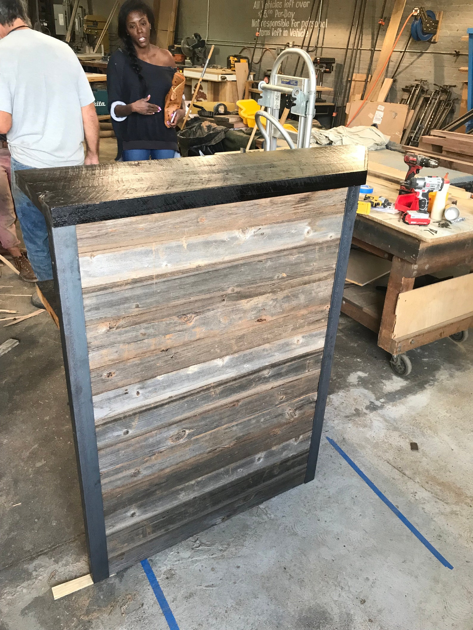 Octagonal Wooden Reception Desk, Custom Furnished Curved Modern ...