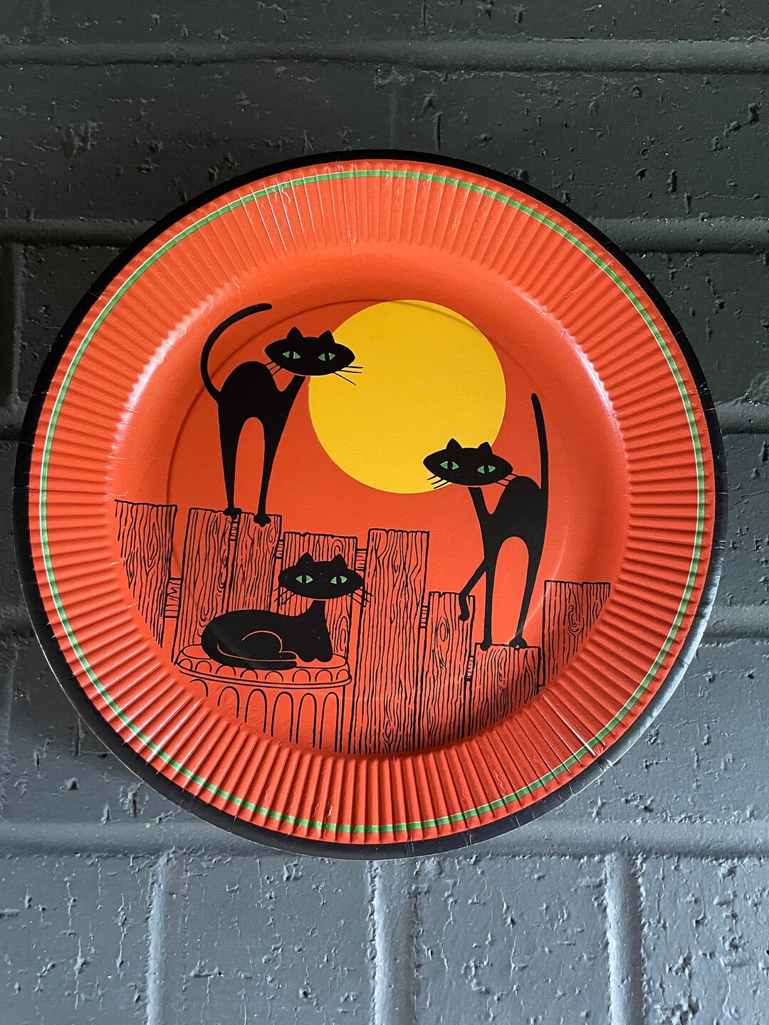 Vintage HALLOWEEN Paper Party Plates Black Cats & Yellow Moon - Etsy
