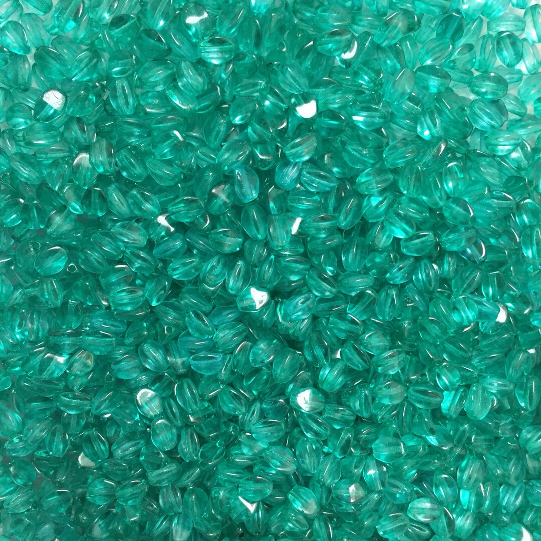 150 Pcs. Transparent Emerald Pinch-bead 5 X 3 Mm Emerald - Etsy