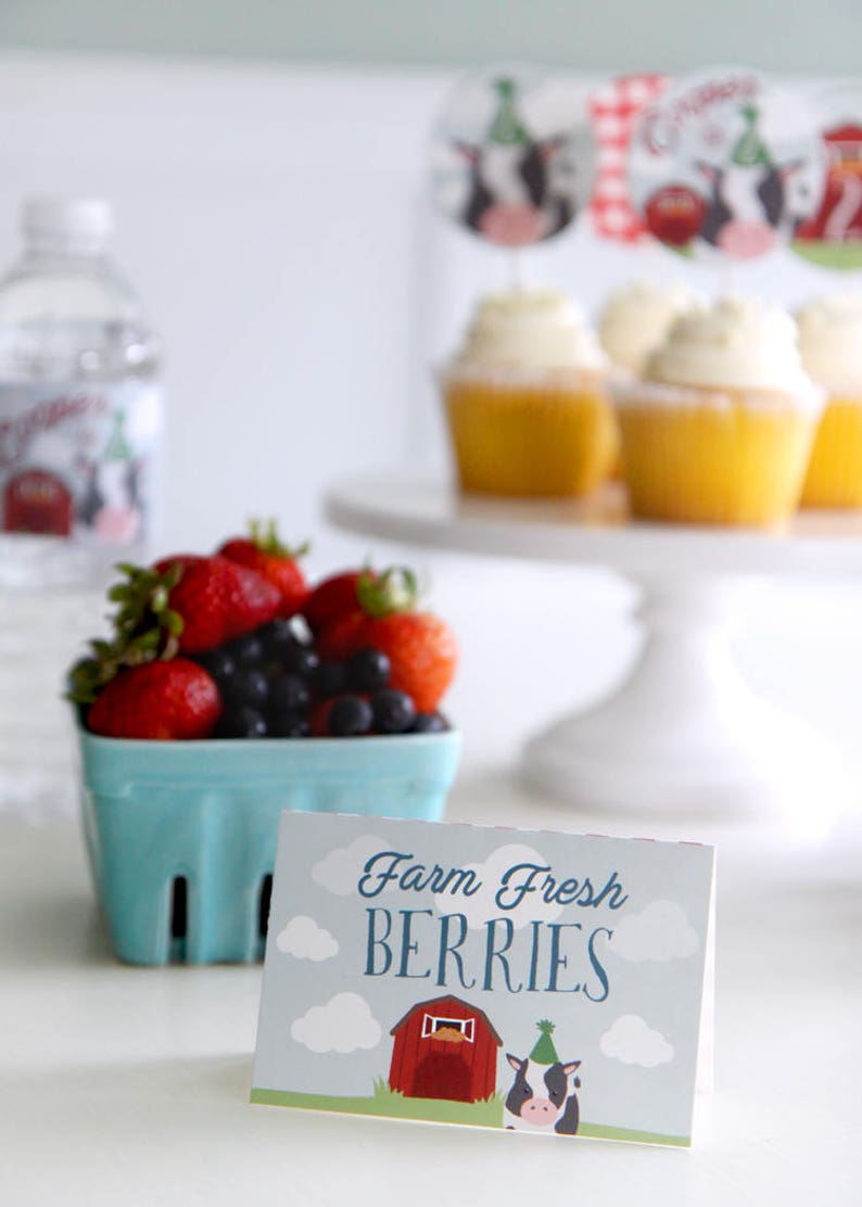 Printable farm birthday food labels Party til the cows come | Etsy