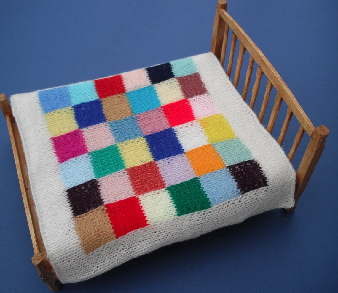 Easy to Knit Miniature Knitting Patterns for the Dolls House by Helen ...