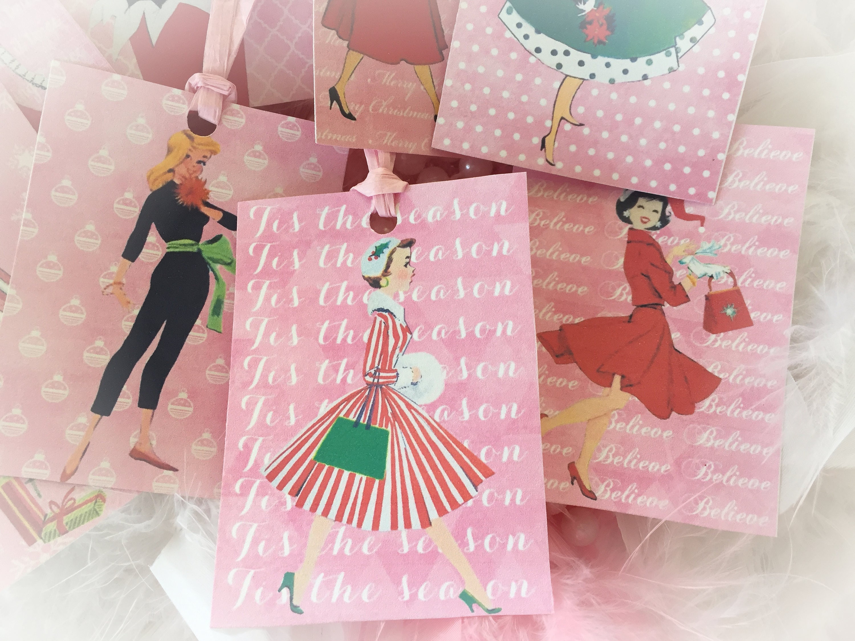 9 Pink Christmas Vintage Retro Woman Housewives Gift Bag Art | Etsy