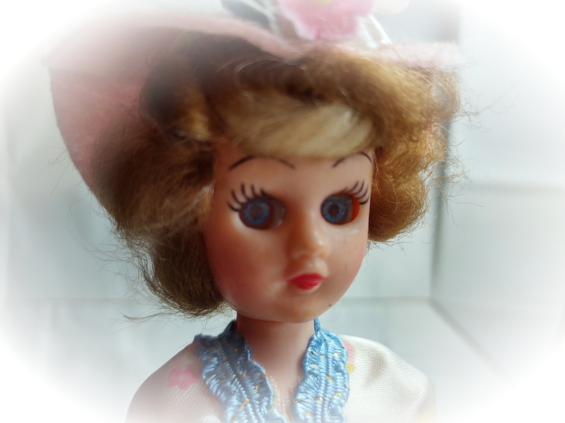 USA Colonial Vintage Arco Dolls of the World - Dolls of the Land ...